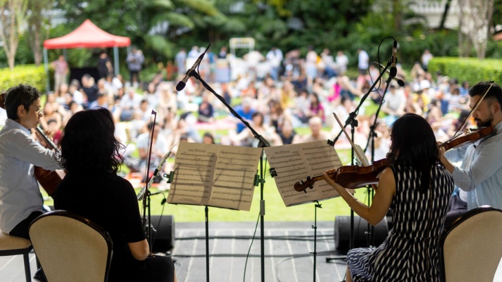 Magic Hour @ Raffles Hotel Singapore | Tickikids Singapore